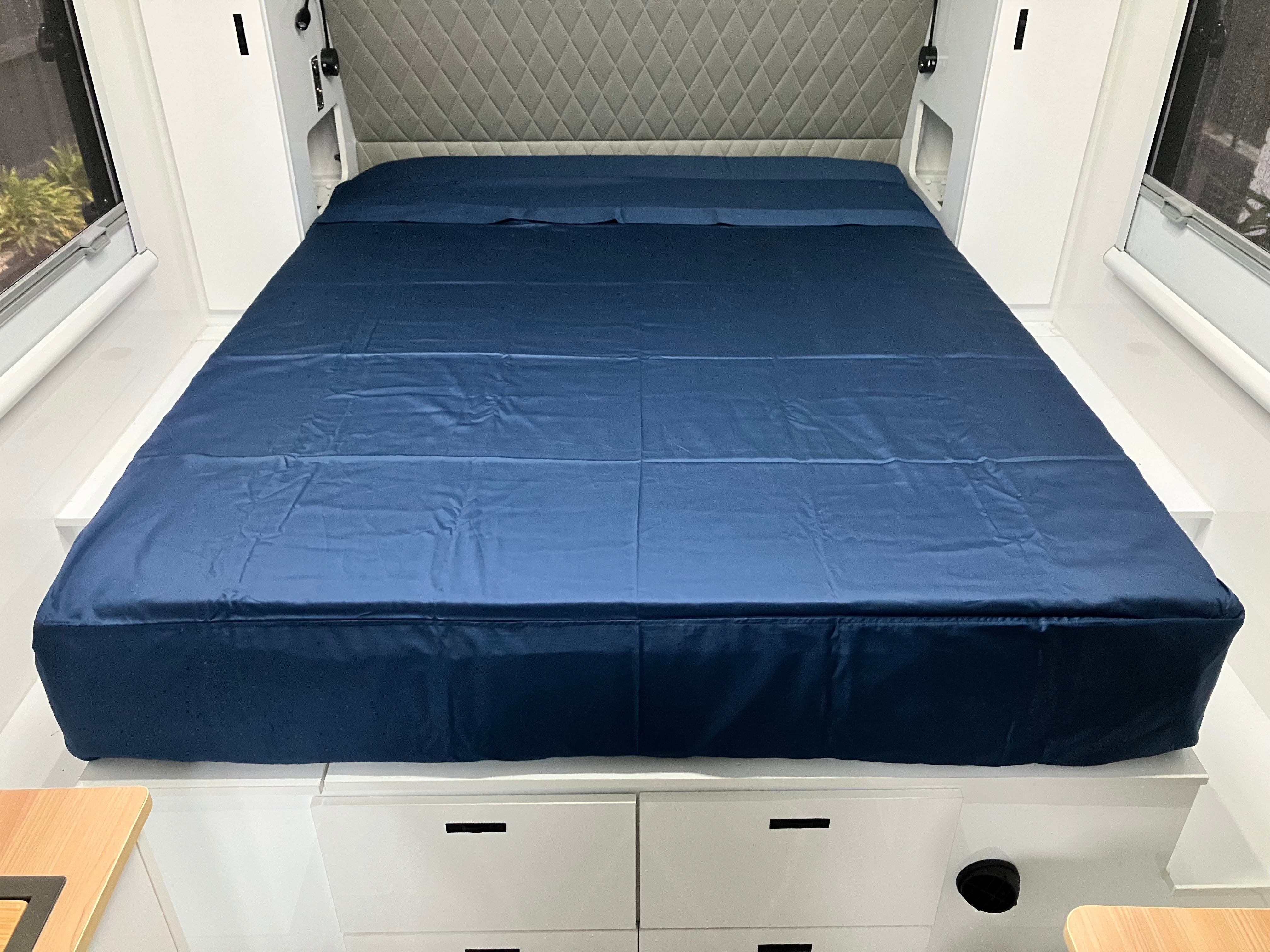 16HT CARAVAN QUEEN SHEET SET – RV Linen Co.